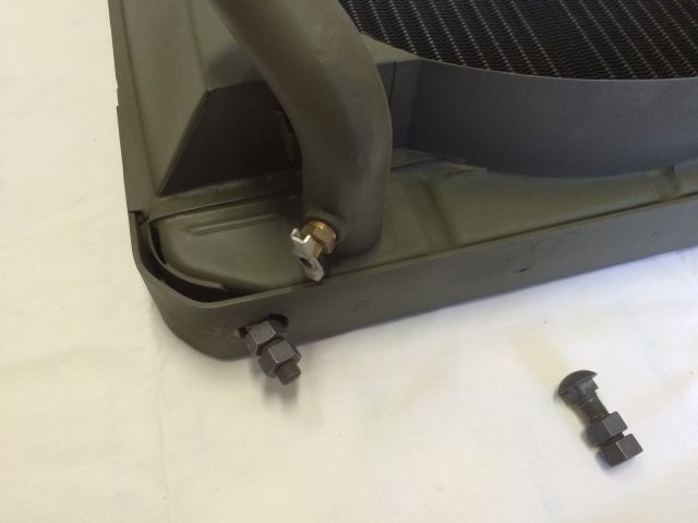 RADIATOR, with TANK and SHROUD, assembly (F) | Desmet Jeepparts