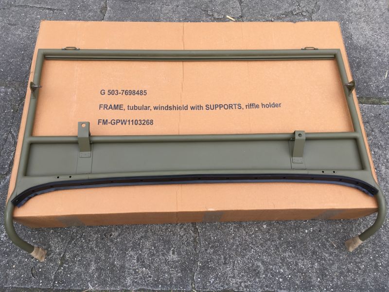WINDSHIELD FRAME, with supports, rifle holder | Desmet Jeepparts