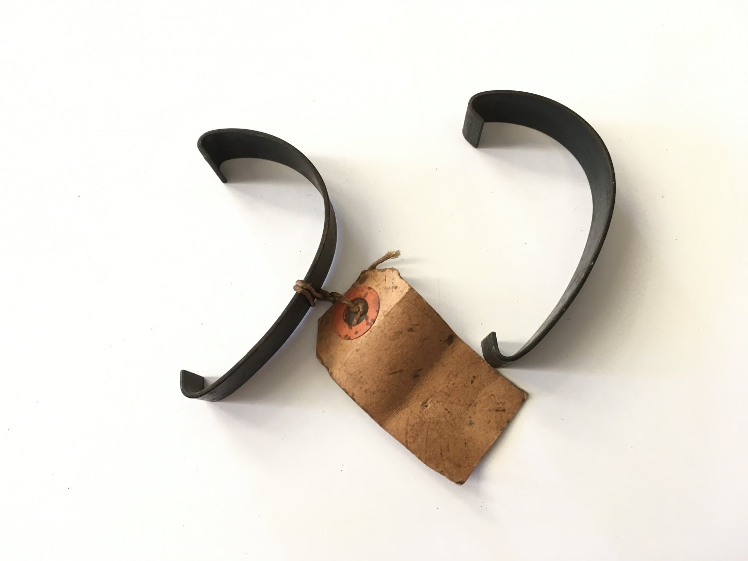 SPRING, glove box (closed cab) | Desmet Jeepparts