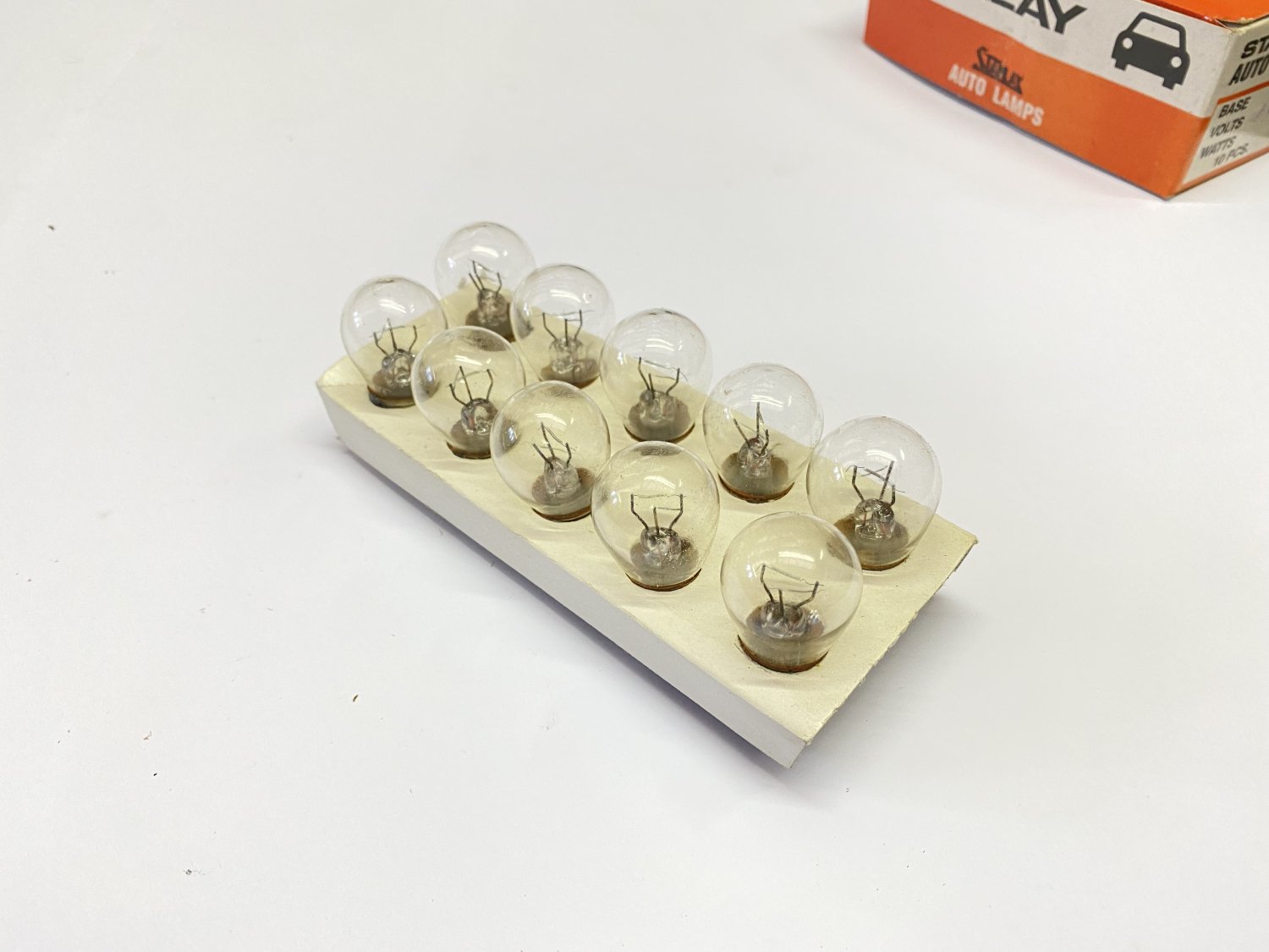 BULB, tail unit replacement (6v , 12v and 24v) | Desmet Jeepparts