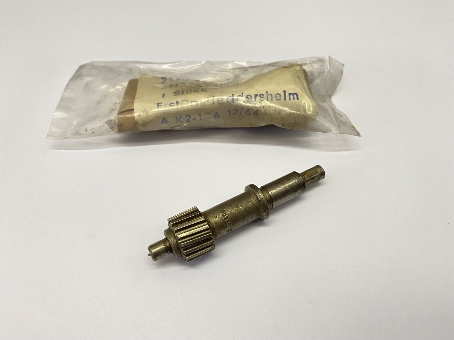 PINION, drive transmission speedometer | Desmet Jeepparts