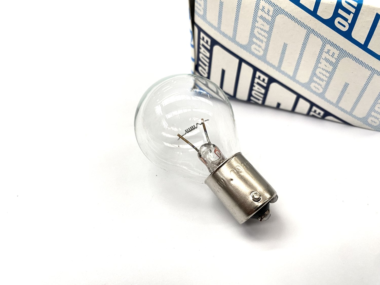 BULB Black Out drive light M201 | Desmet Jeepparts