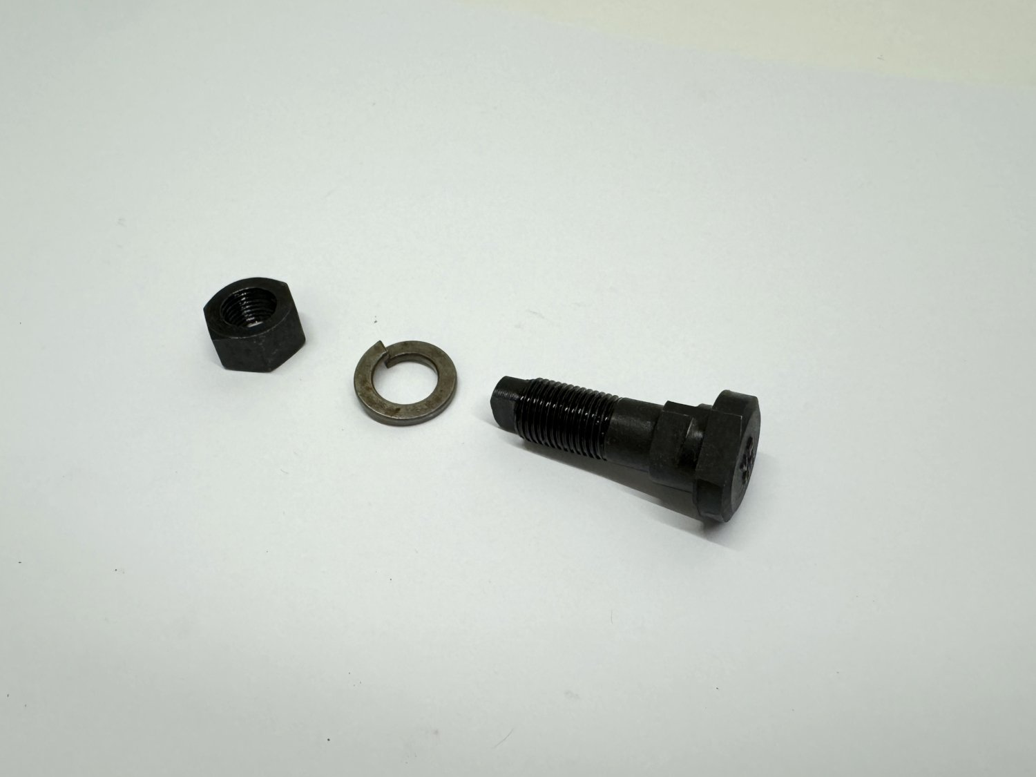 PIN, brake shoe anchor w/ lock nut | Desmet Jeepparts